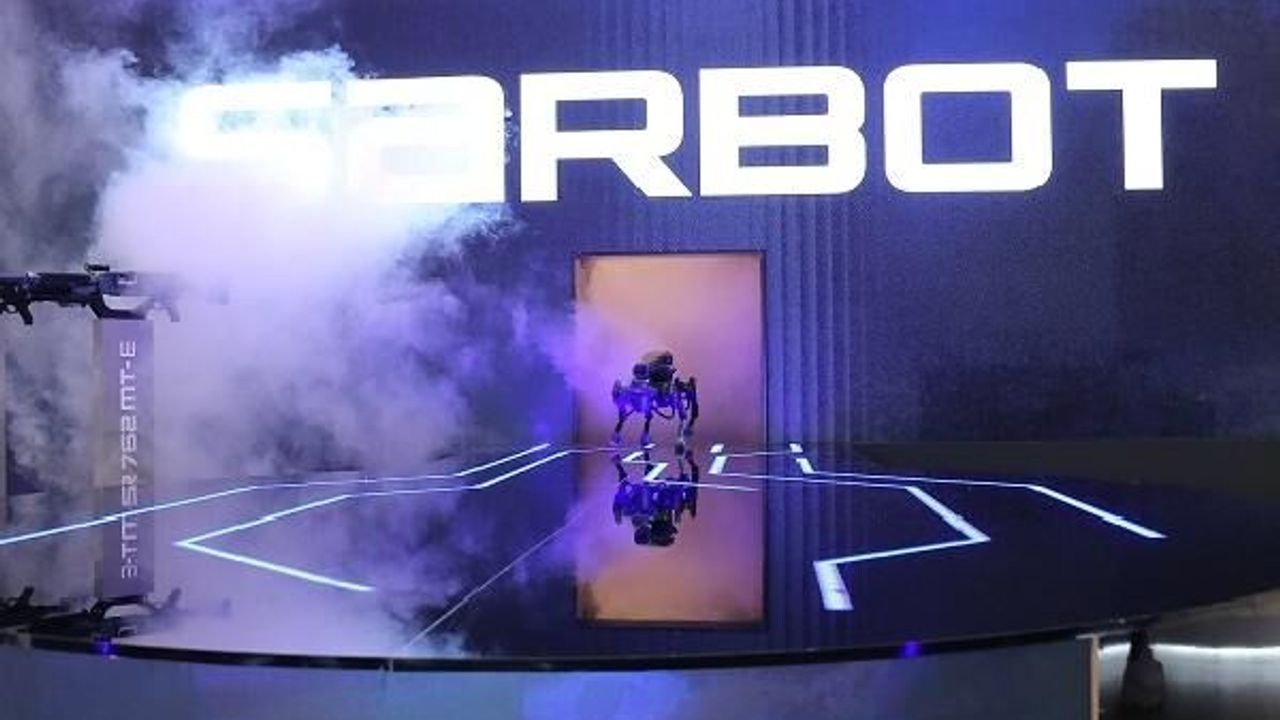 SARBOT yeni sistem ve donanımlarıyla IDEF 2023’te tanıtıldı